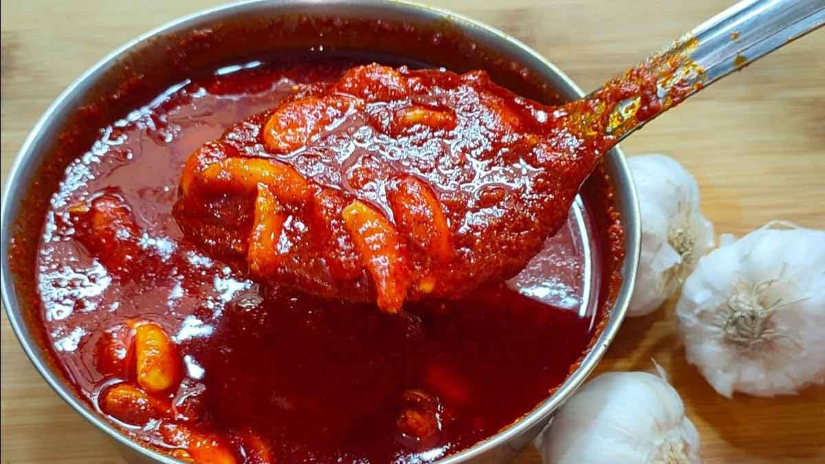 Vellulli Avakaya : వెల్లుల్లి ఆవ‌కాయ‌ను ఇలా పెట్టి చూడండి.. రుచిగా ...