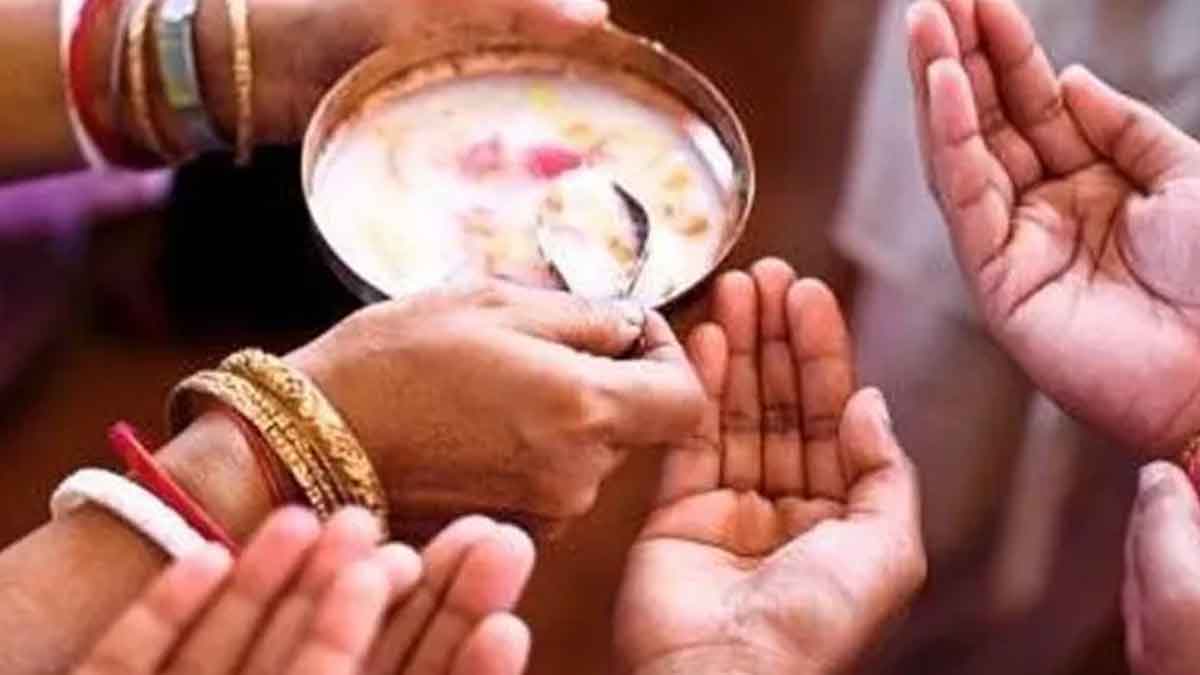 దేవాలయంలో మూడు సార్లు తీర్థం ఎందుకు తీసుకుంటారంటే..? - Ayurvedam365